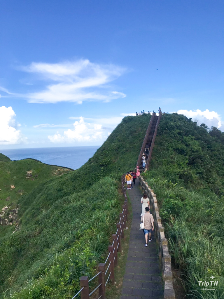 จุดชมวิวบนเนินเขาในไทเป "Bitoujiao Lighthouse" | TripTH | ทริปไทยแลนด์